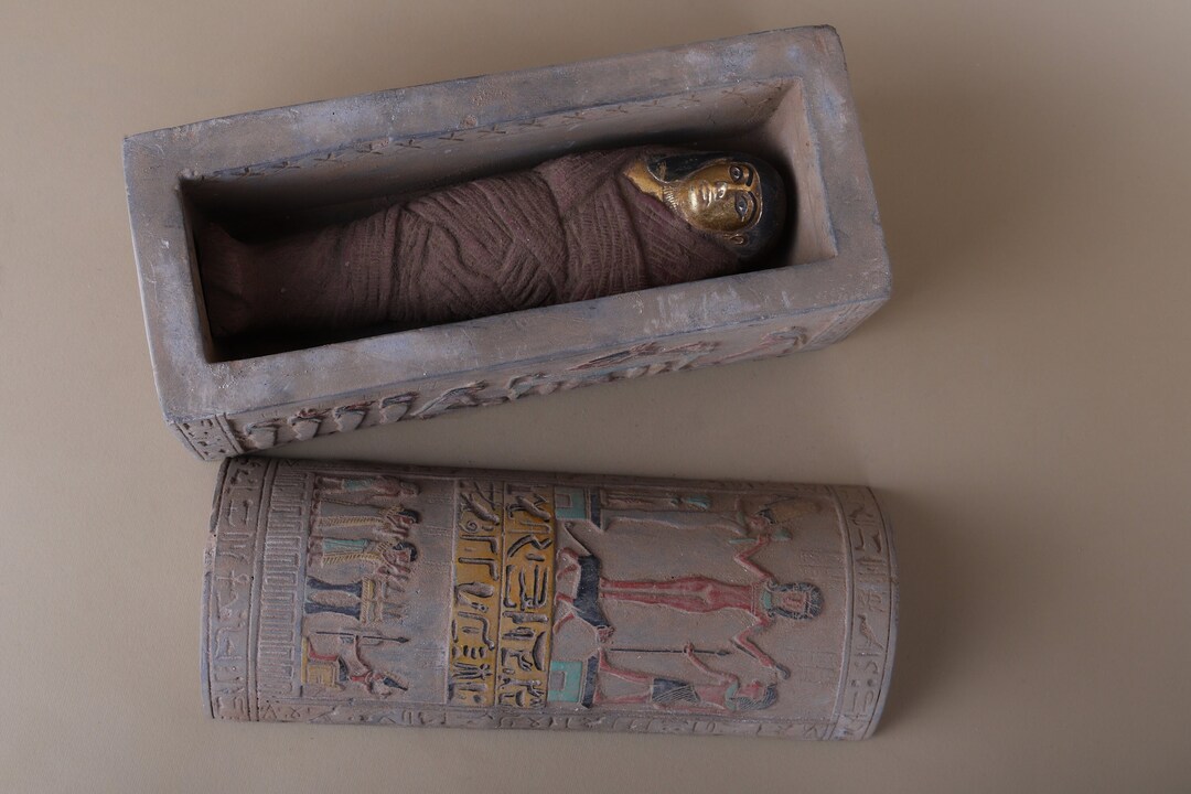 Sarcophagus of Pharaoh Containing the Mummy-egyptian Mythology-antique ...