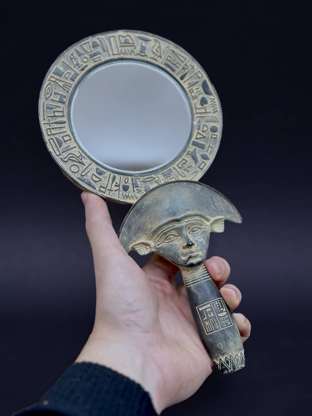 Egyptian Hathor Mirror Style, Egyptian Accessories and Luxurious ...