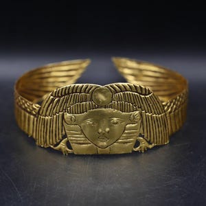 Hathor Crown-crown-goddess of Love - and Cleopatra Egyptian Queen Wig ...