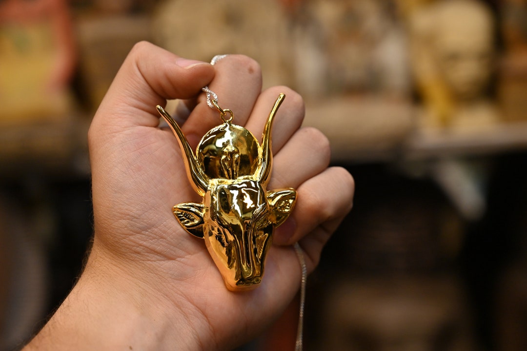 Hathor Mask as Amulet Cow Head Egyptian Hand-carved-real Silver Pendant ...