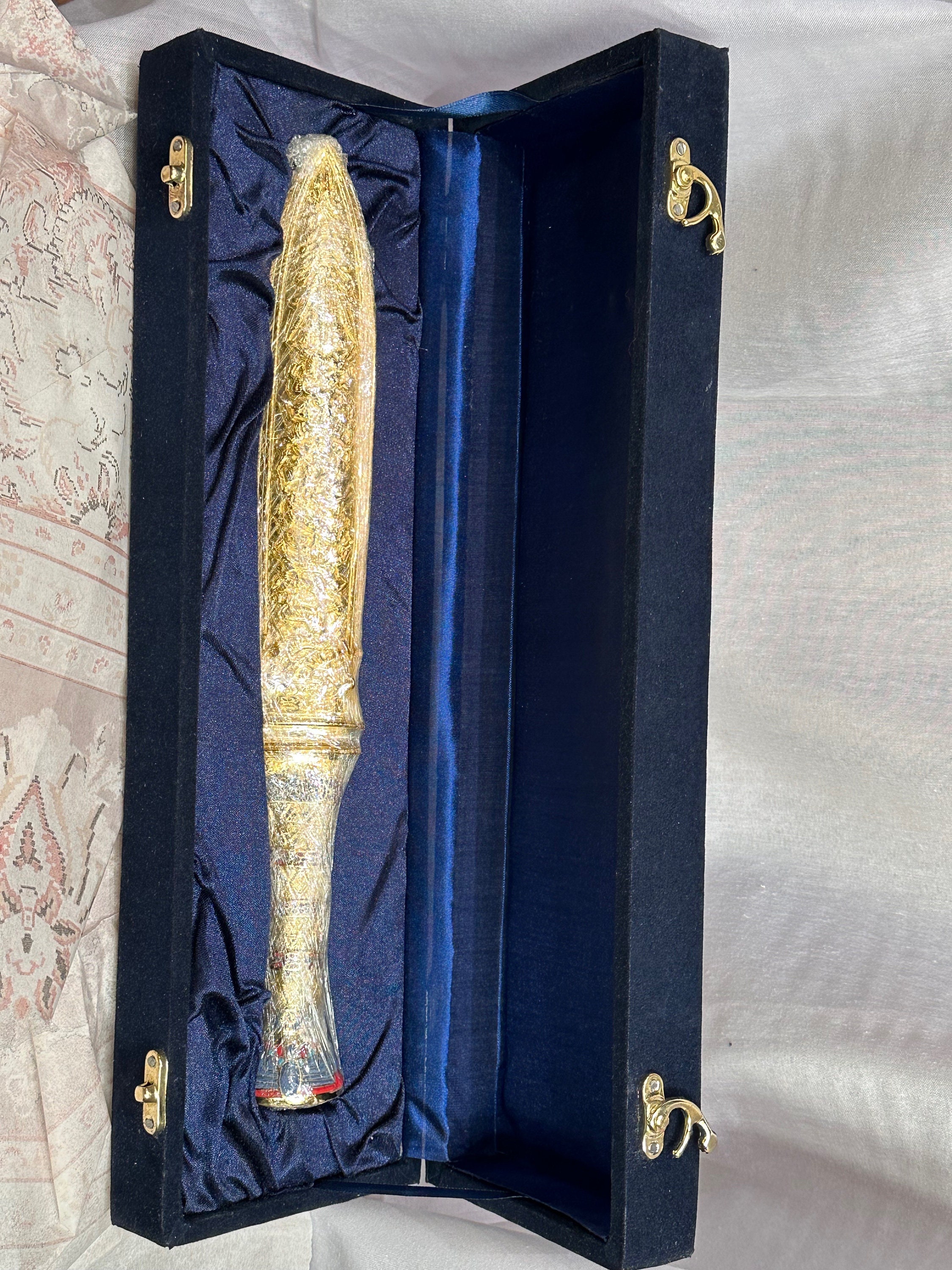 Tutankhamun Dagger Replica: Handmade Gold-plated Copper, Stone Inlay - Etsy