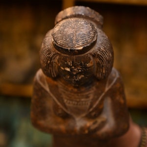 Queen Tiye Statue: Black Granite Egyptian Sculpture Replica - Etsy