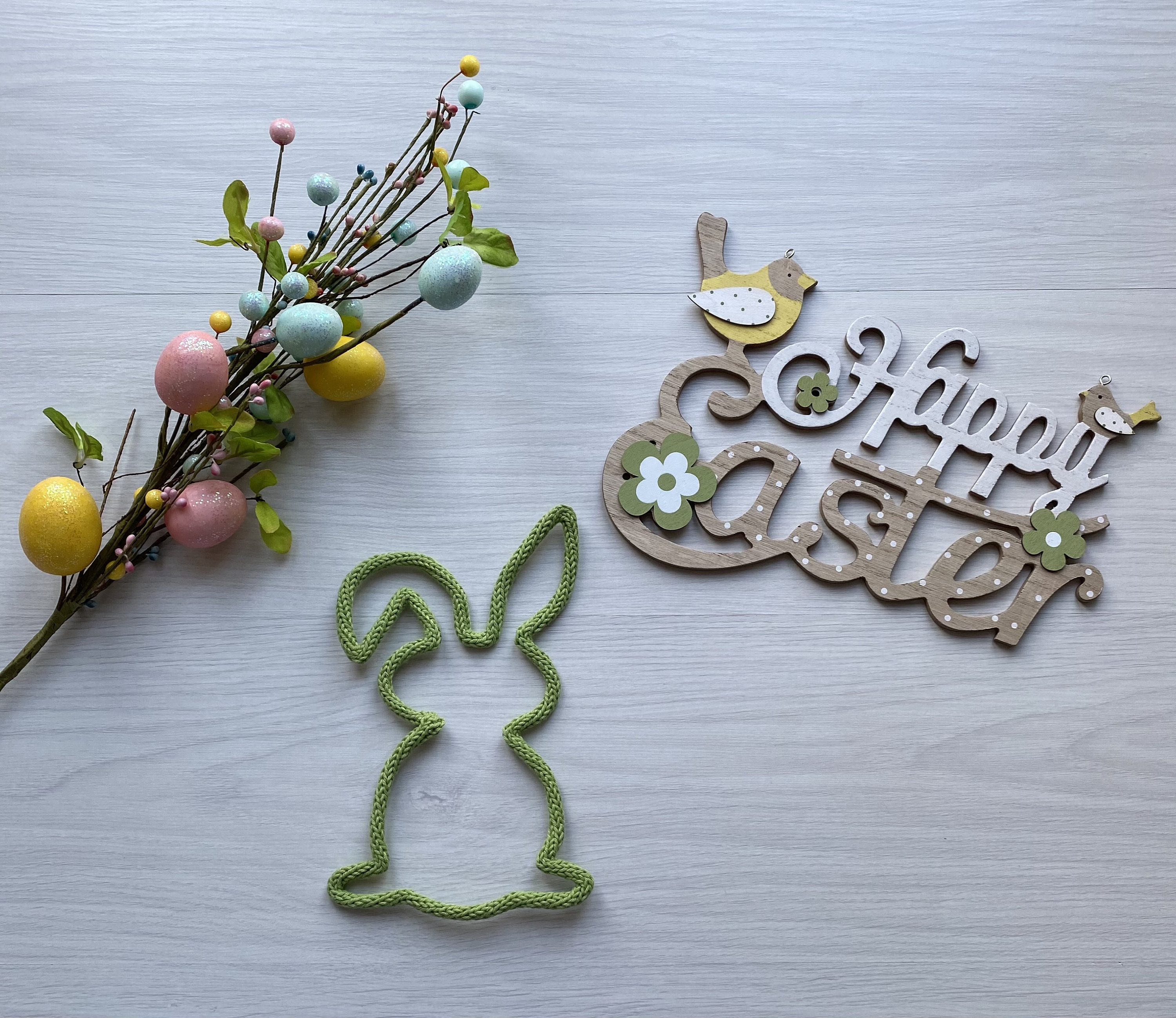 Easter Knitted Wire Bunny Rabbit Decorated Wall decor Gift - Etsy.de