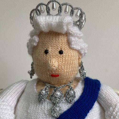 Queen Elizabeth II Jubilee Tea Cosy Knitting Pattern - Etsy