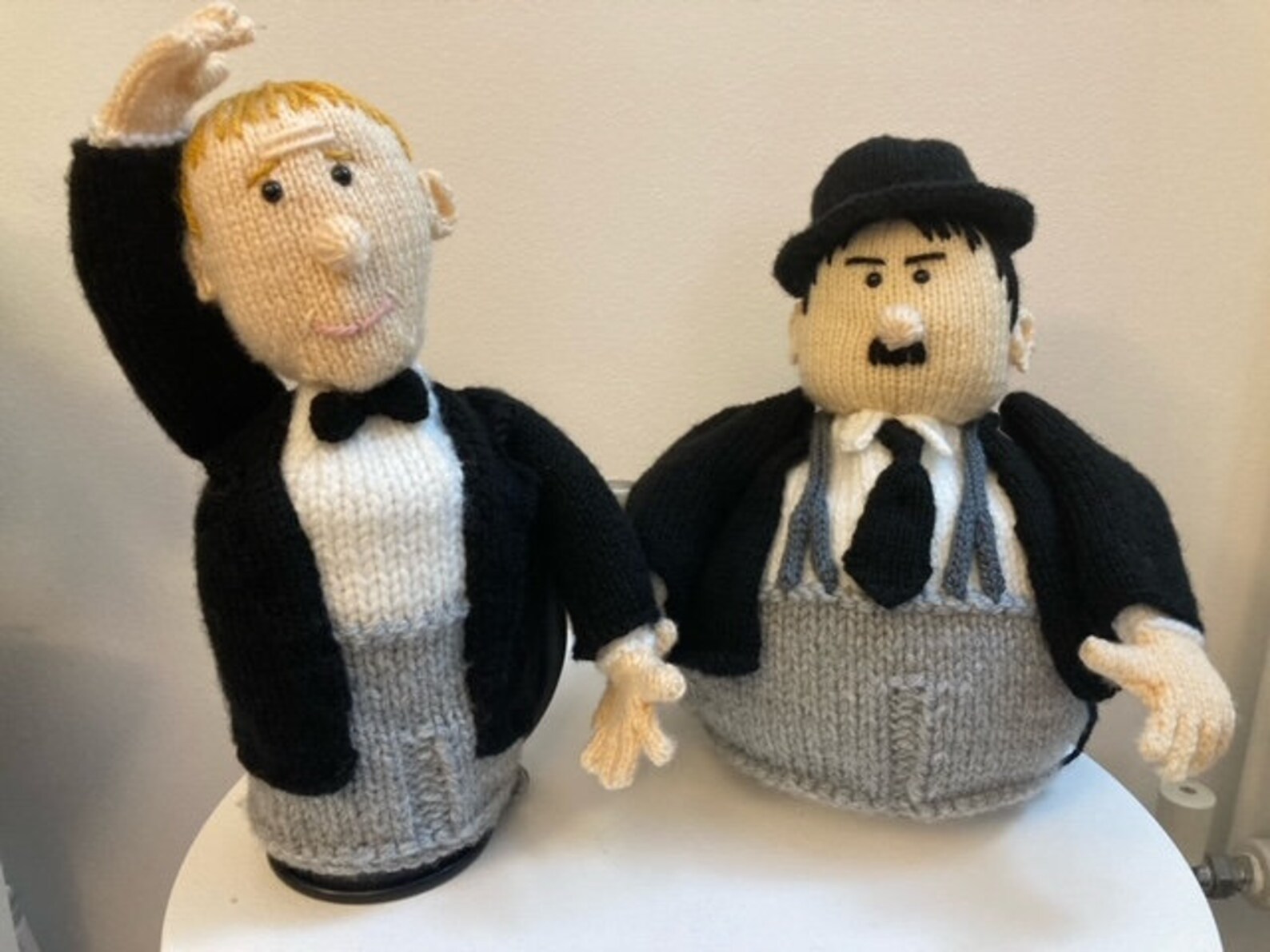 Laurel and Hardy Tea Cosy KNITTING PATTERN - Etsy