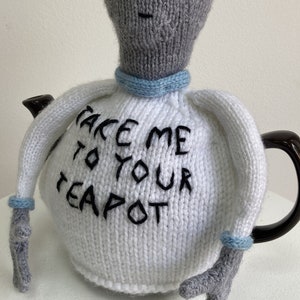 EARL Grey Alien Tea Cosy Knitting Pattern - Etsy