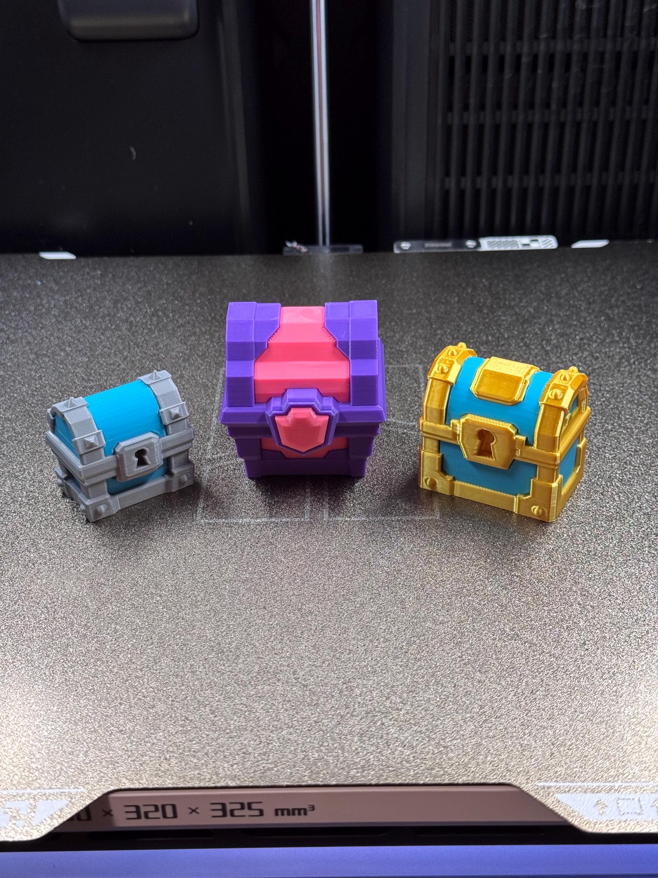 3D Printed Gamer Chest Decor – Mobile Gaming, Gift for Boyfriend, Cake ...