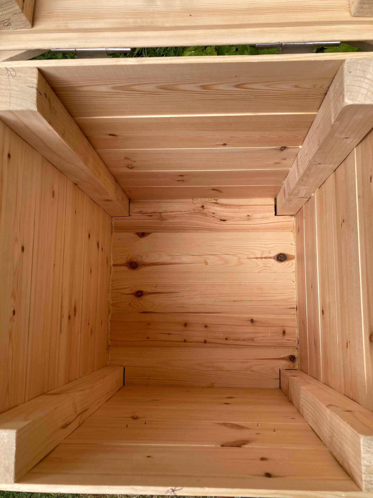Handmade Beehive Garden Storage Box: Rustic Parcel Delivery, Hand ...