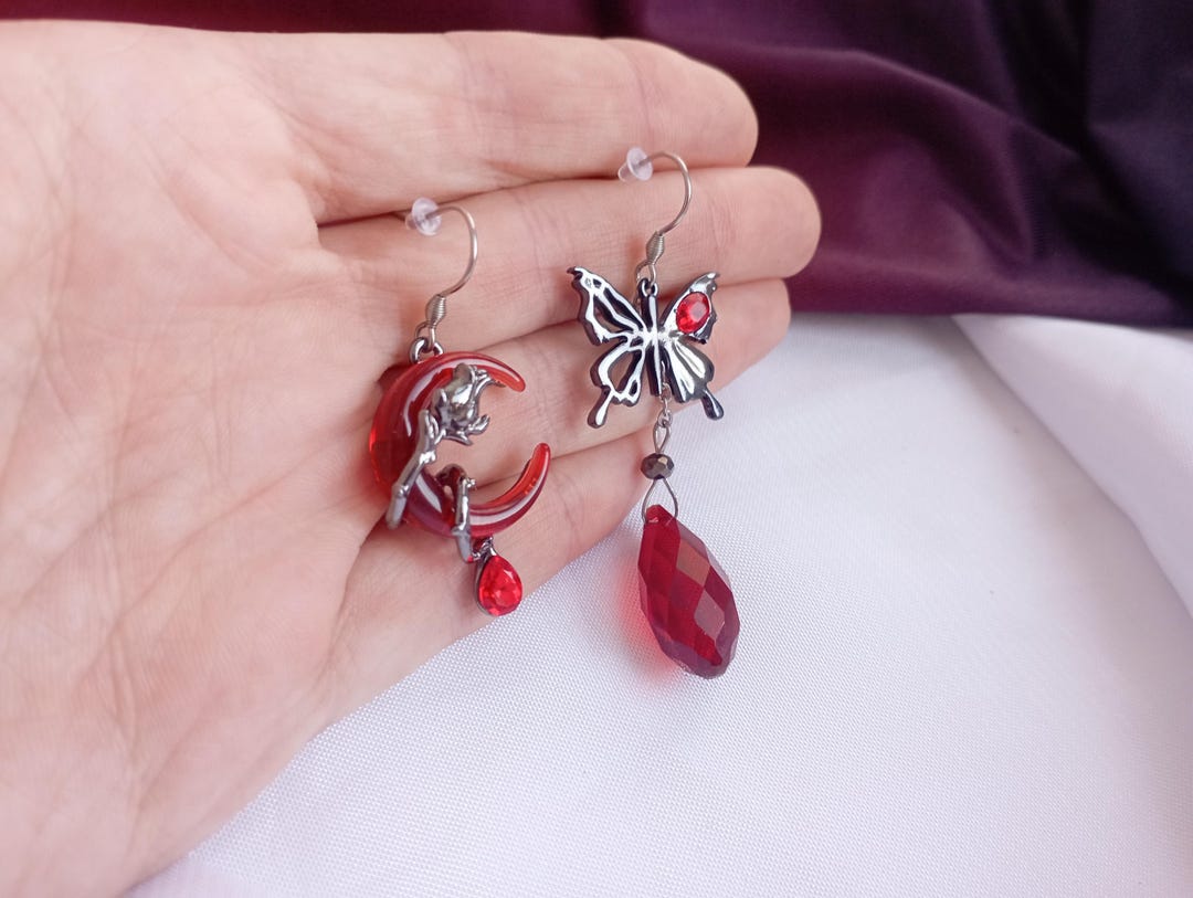 Tgcf Hua Cheng Mismatched Butterfly Earrings. Heaven Officials Blessing ...