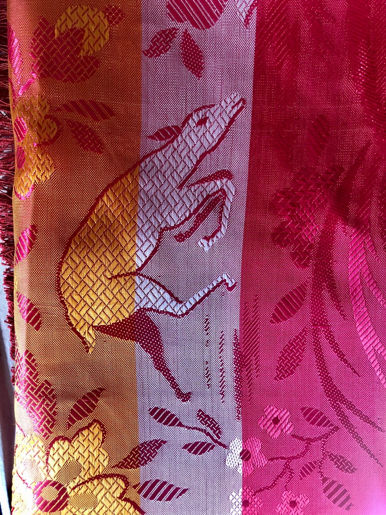 1920s Silk Damask PINK Bedspread With Fringes. Vintage Brocade Bedcover ...