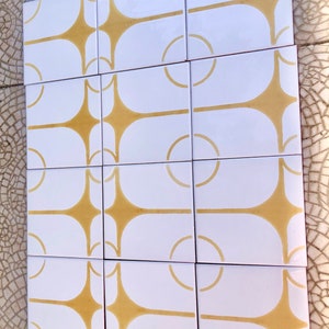 Spanish Vintage Tiles From the 70s. 12 Pcs in Mustard Yellow + White ...