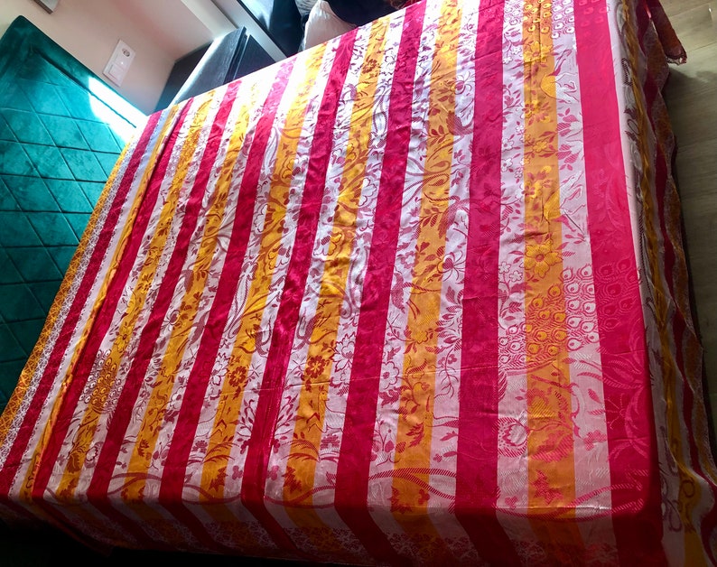 1920s Silk Damask PINK Bedspread With Fringes. Vintage Brocade Bedcover ...