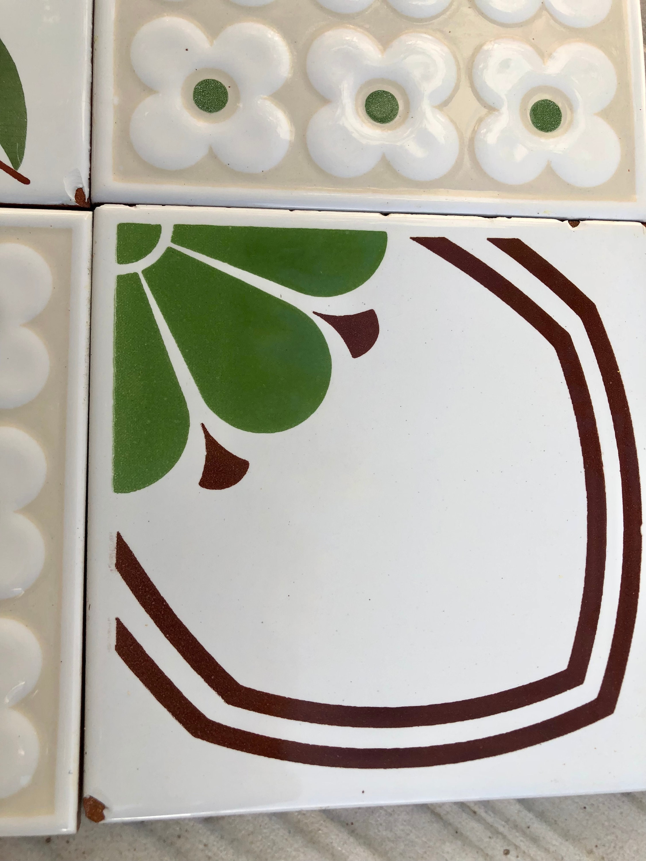 Vintage Tiles From Spain. 4 Tile Mural. 70s Flower Power in Green ...