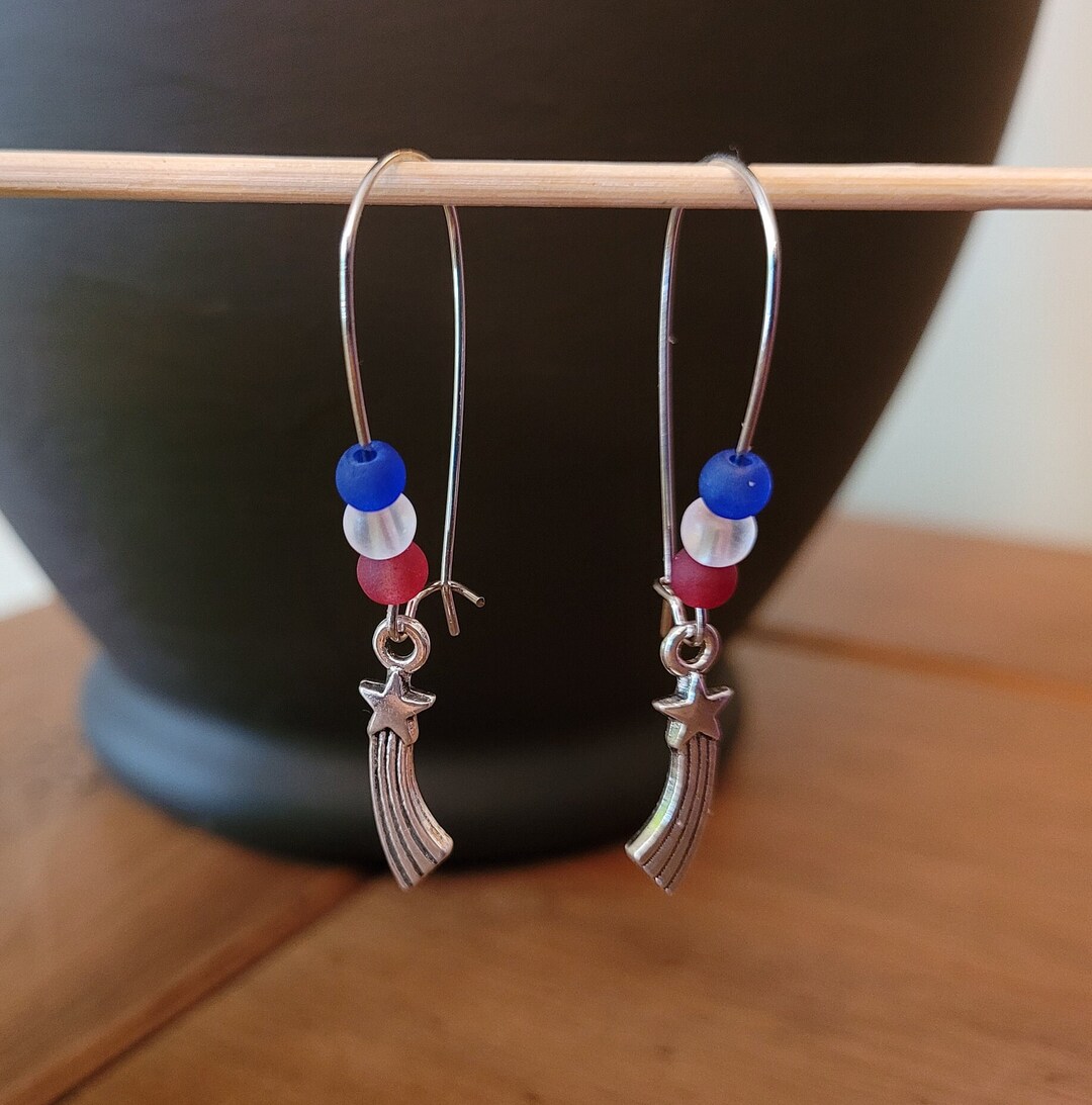 Pair Dangle Earrings Red White Blue 4th of July Independence Day Star ...