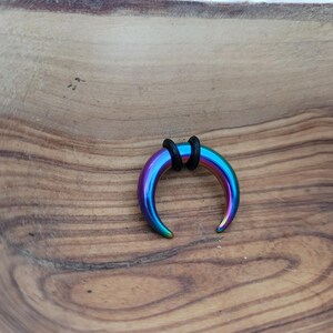 2 Pack Rainbow Steel Septum Pinchers Ear Plugs Ring Horseshoes Gauges ...