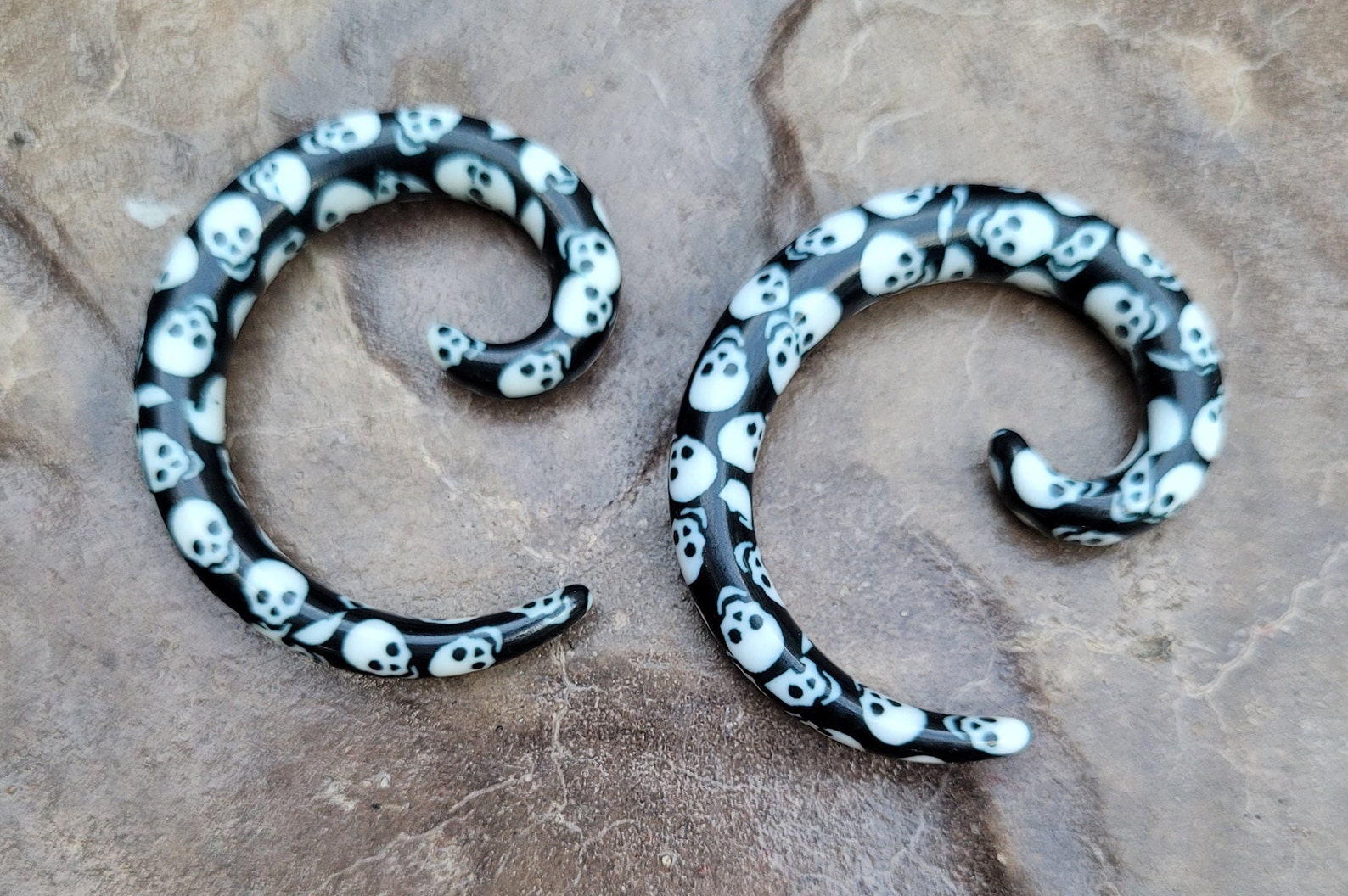 Pair of Black White Skull Ear Plugs Spirals Tapers Horseshoes - Etsy