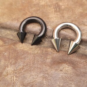 1 Black + 1 Silver Steel Spike Septum Cone Horseshoe Large Barbell ...