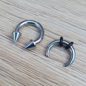 Set of 2 Silver Spike Cone Horseshoe Pinchers Circular Barbell 316 ...