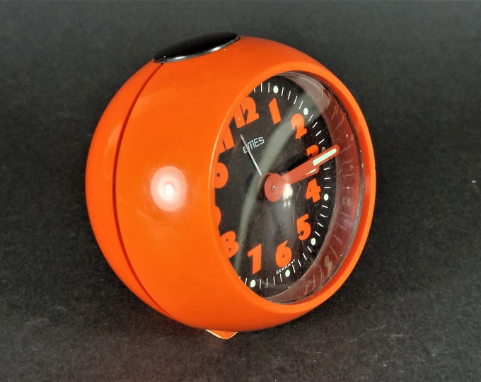 Vintage 1970/1980's Clockwork Mid Century Alarm Clock - by EMES. Red ...