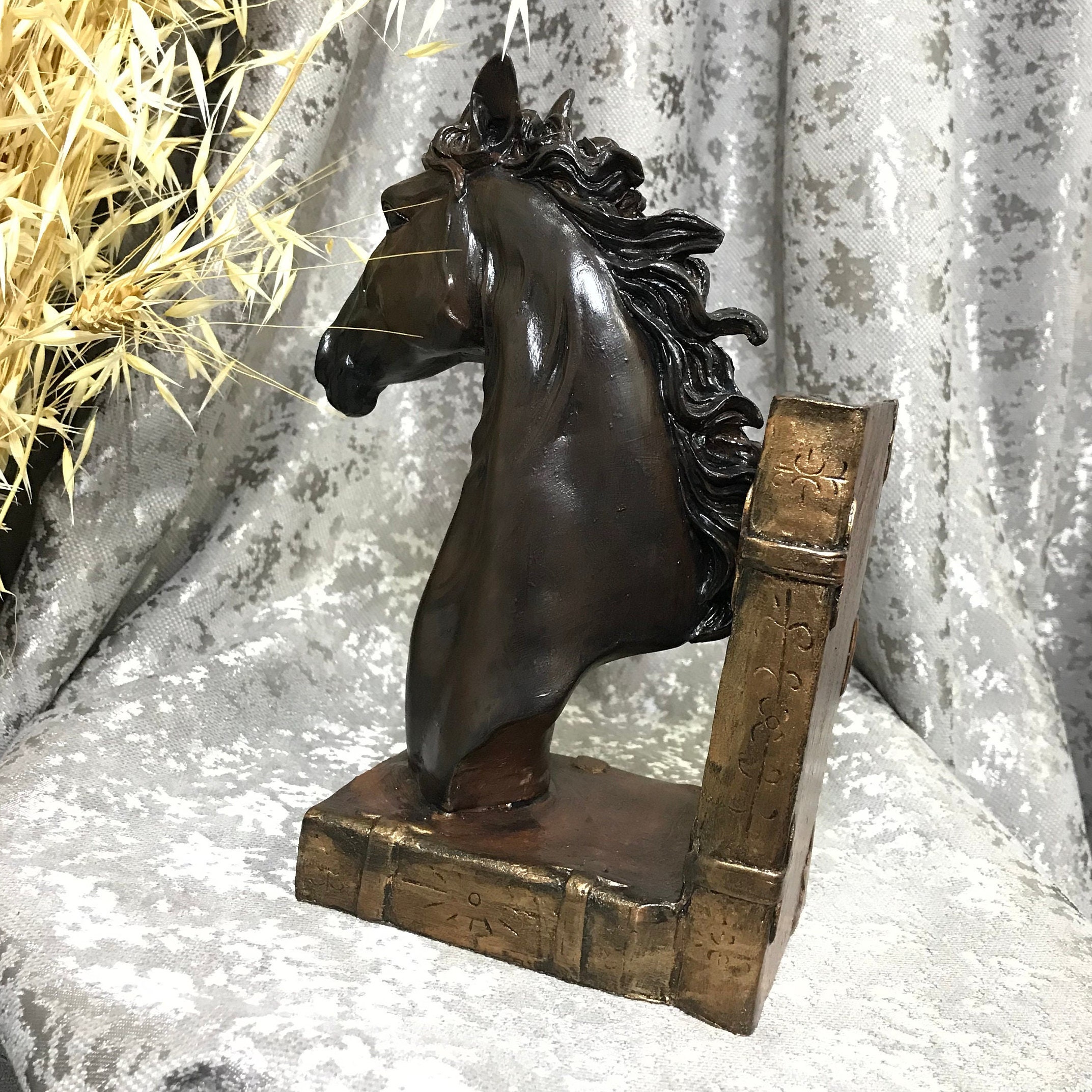 Horse Statue Bookends Horse Head Bust Table, Office, Bookshelf, Library ...