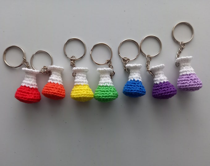 Crochet Conical Flask/science Keychain - Made to Order - Etsy UK