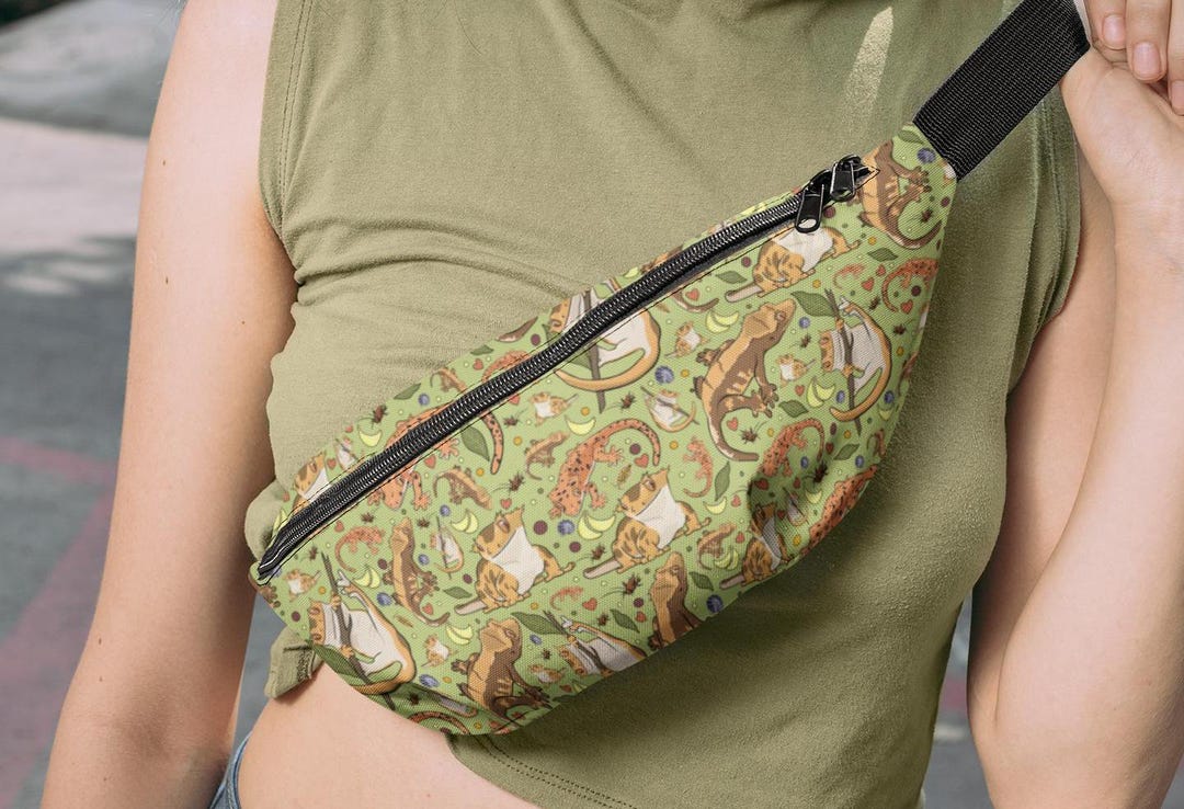 Crested Gecko Fanny Pack, Gecko Decal, Reptile Bag, Geckos Bag, Gecko ...
