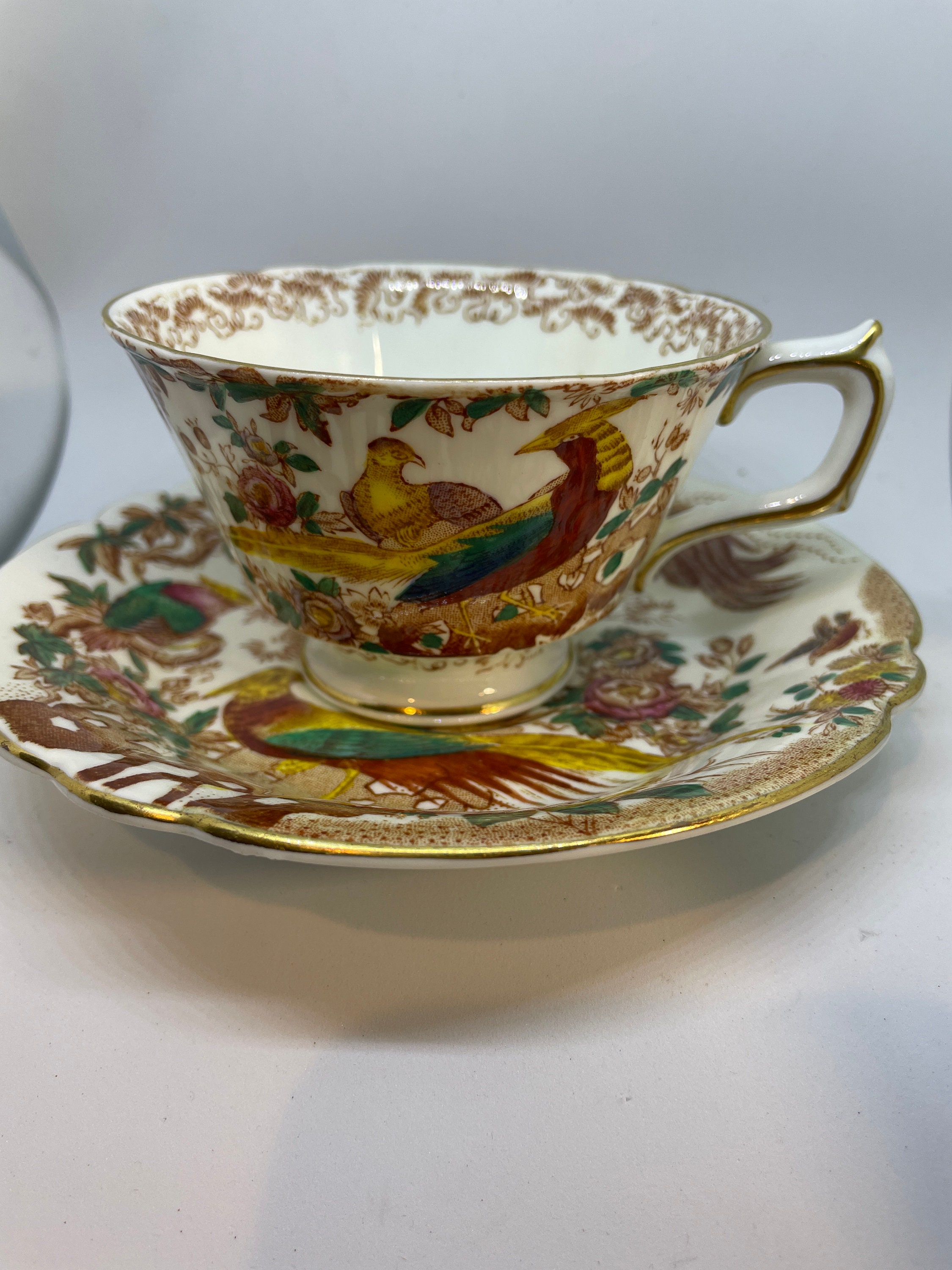 Royal Crown Derby olde Avesbury Teacup and Saucer Vintage Collectible ...