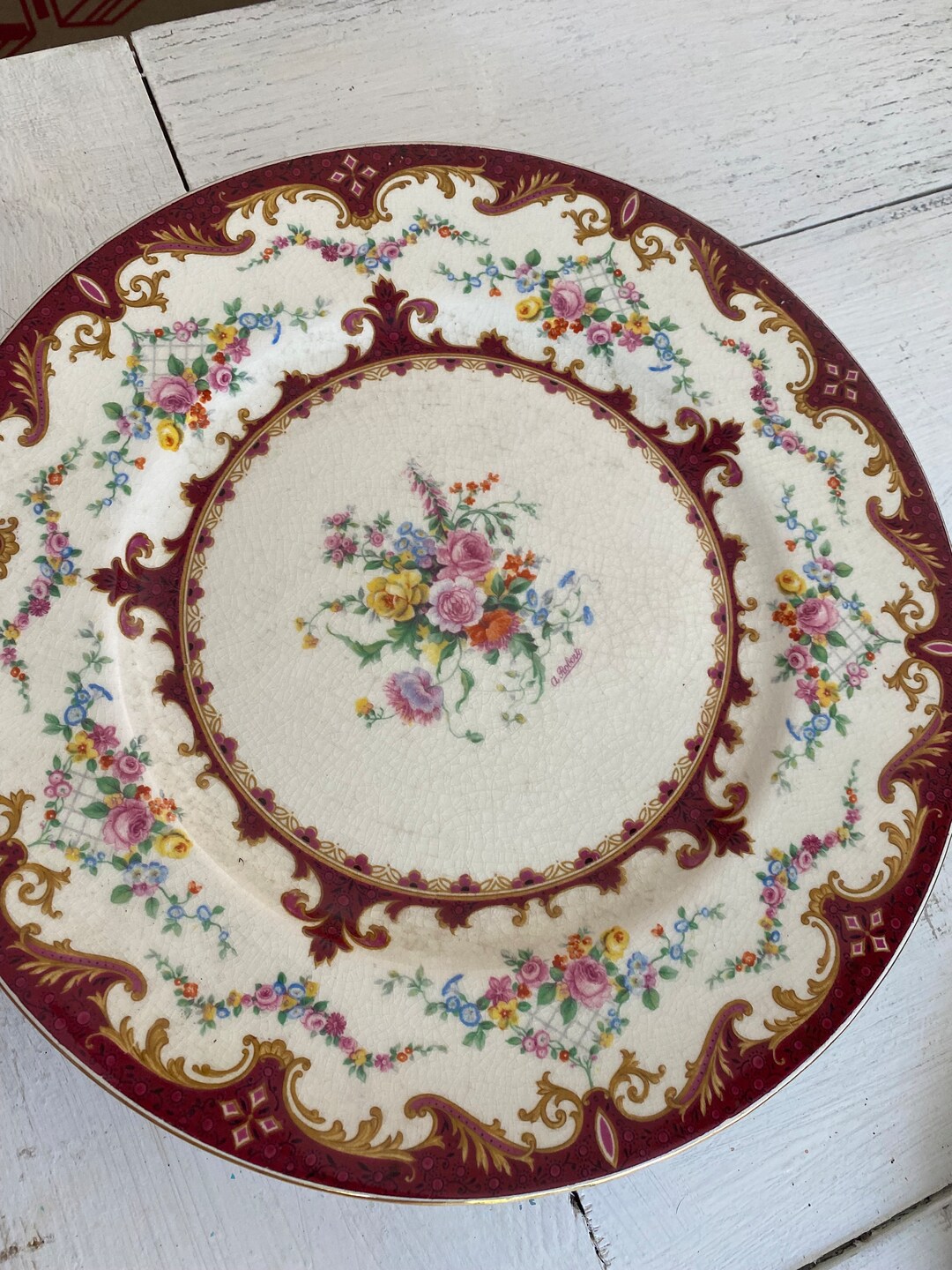 4 Red Myott Staffordshire SEVRES 10-1/2 " 4 Dinner Plates 9811 England ...