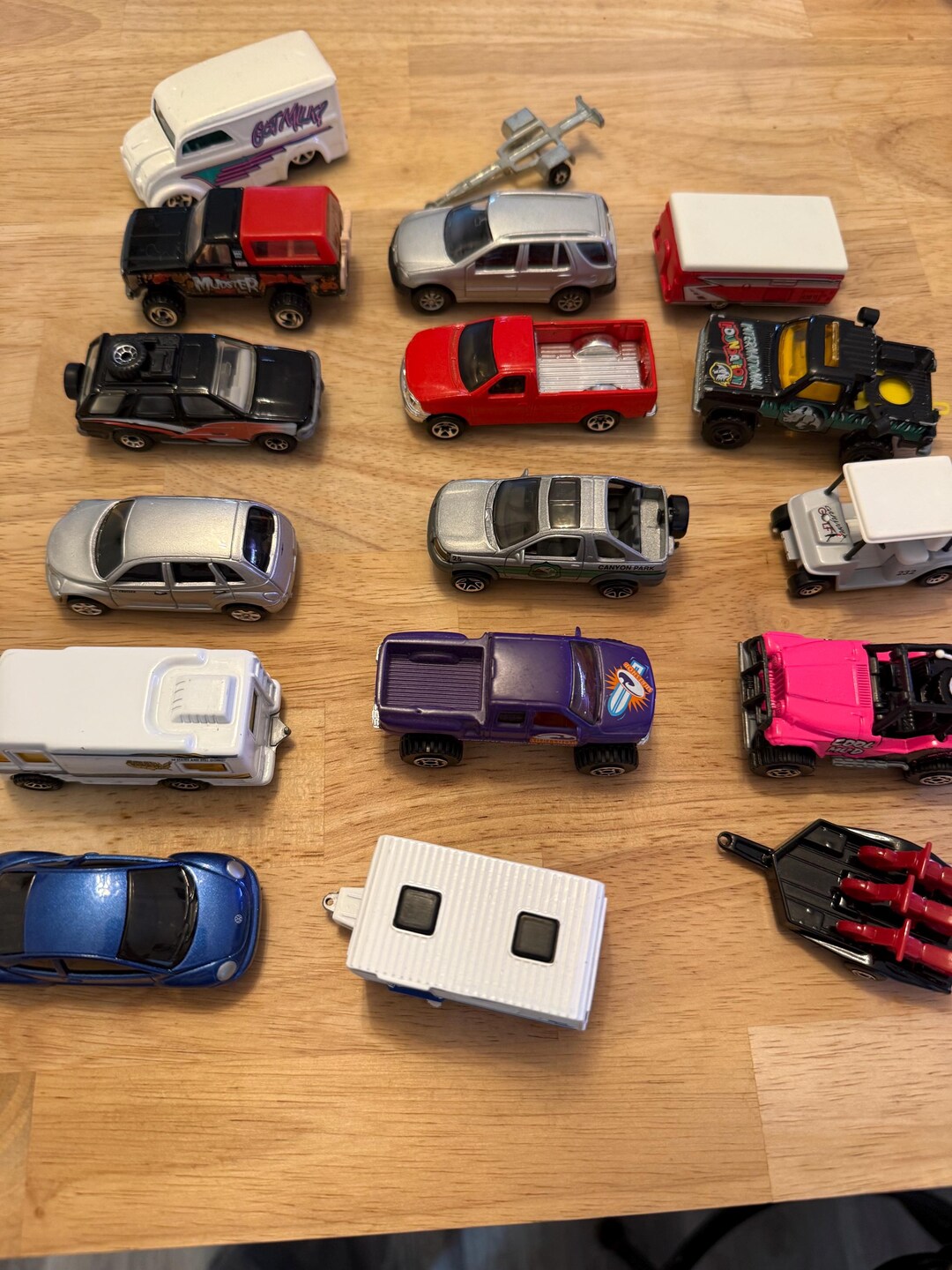 17 Vintage Matchbox Cars, Campers, Trailers Lot - Etsy