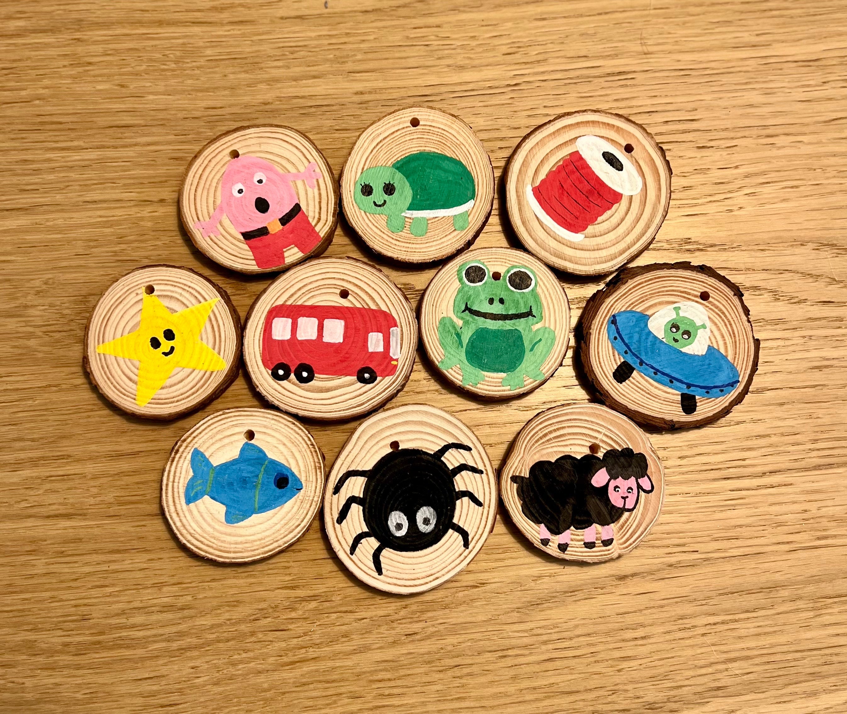 Nursery Rhyme Story Wooden Log Slices | Tuff Tray Resources | Sensory ...