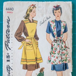 Vintage 1940s Bib Top/long Strap Tie Back Apron With Pockets Paper ...
