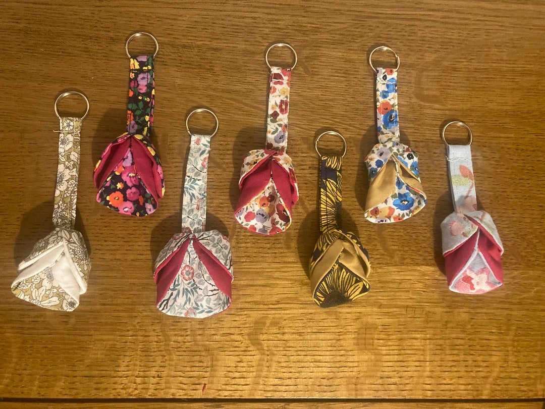 Tulip Shaped Floral Keyring or Handbag Charm. Handmade Fabric Key Fob ...