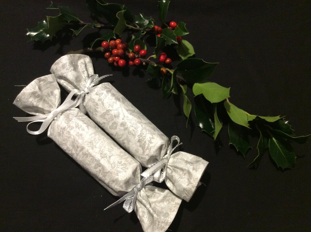 Pull-able Fabric Christmas Crackers. Silver Leaf Design Eco Friendly ...