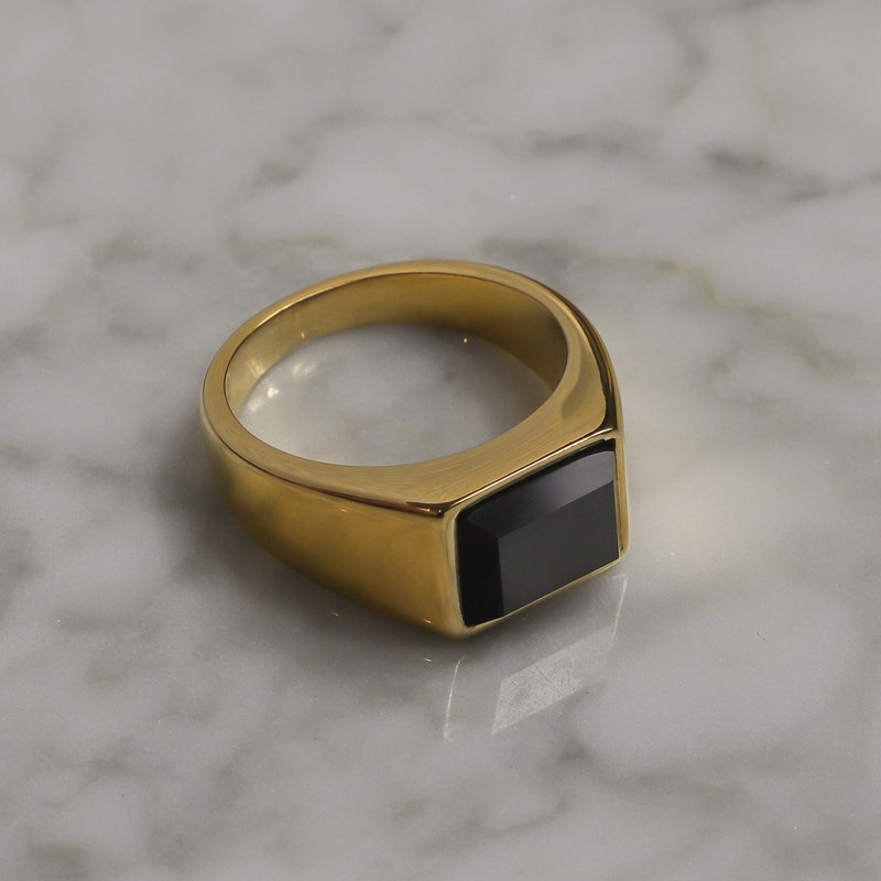 Onyx Signet Ring - Etsy