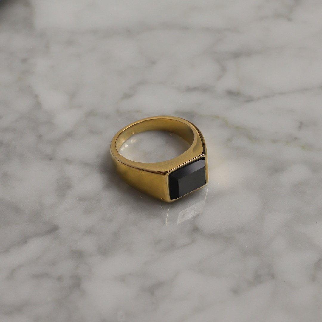 18k Gold Signet Ring for Men Black Onyx Ring 9mm Gold Onyx Signet Ring ...
