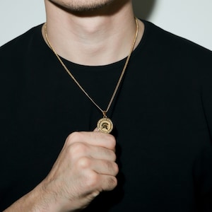 18k Gold Spartan Warrior Pendant Chain Mens Spartan Greek Necklace Gold ...