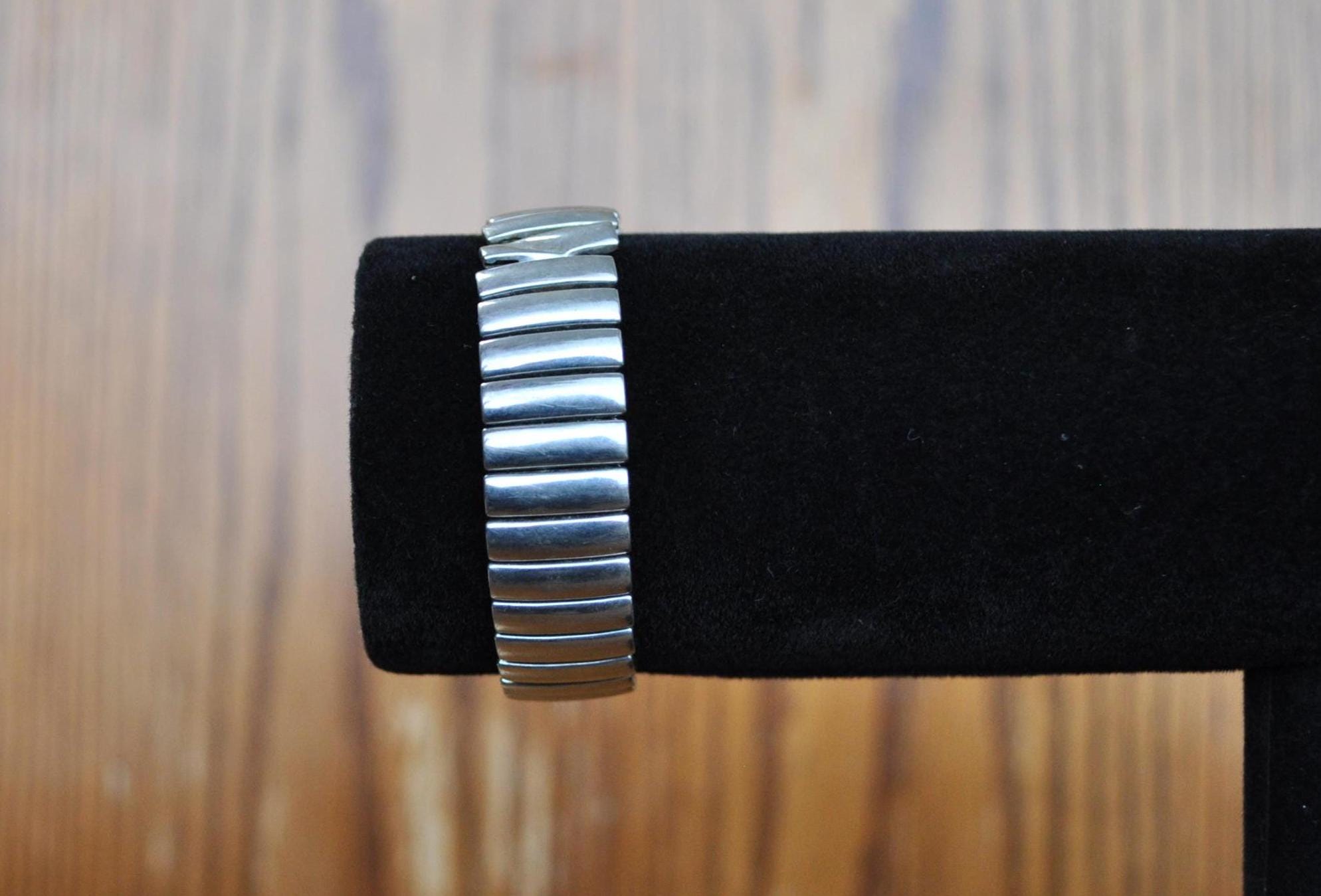 Antique Accromatic 17 Jewel Watch - Vintage Incabloc Unbreakable ...