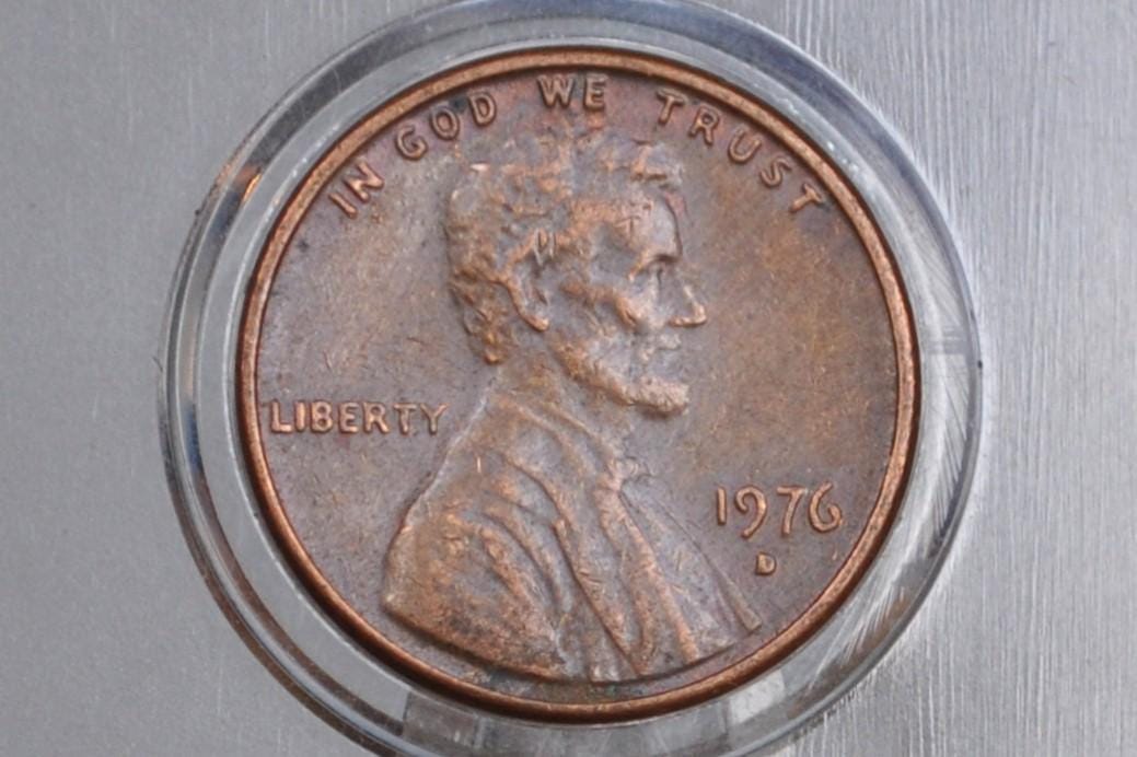 1976 P&D Lincoln Memorial Pennies - Philadelphia, Denver Mints ...