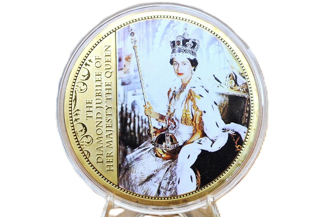 Gold Layered Queen Elizabeth II Diamond Jubilee Colossal Commemorative ...