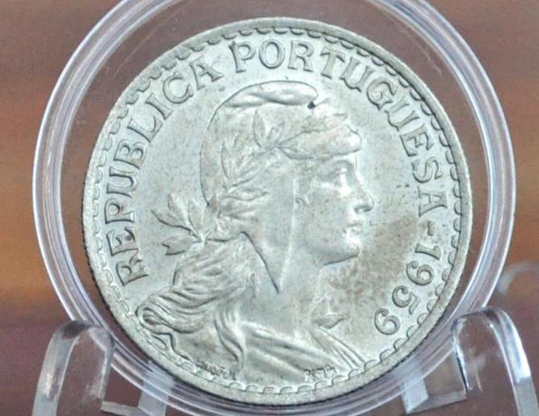 1959 Portuguese 1 Escudo Portugal - Uncirculated Condition - Beautiful ...