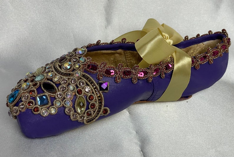 Lilac Fairy Purple Color Crystalized Decorated Pointe Shoe With ...