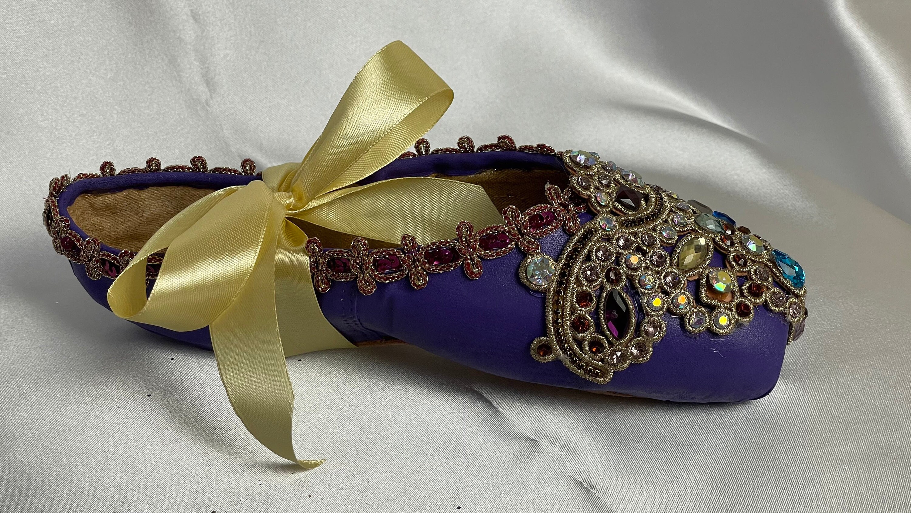 Lilac Fairy Purple Color Crystalized Decorated Pointe Shoe With ...