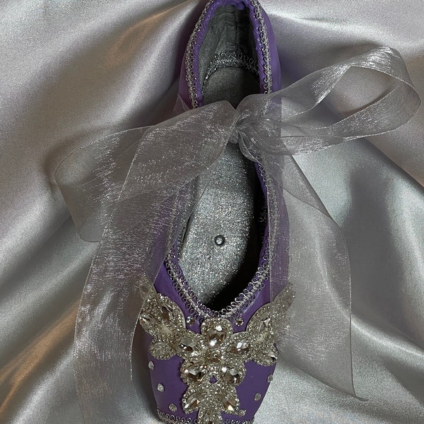 Snow Queen Nutcracker Crystal Decorated Pointe Shoe - Etsy