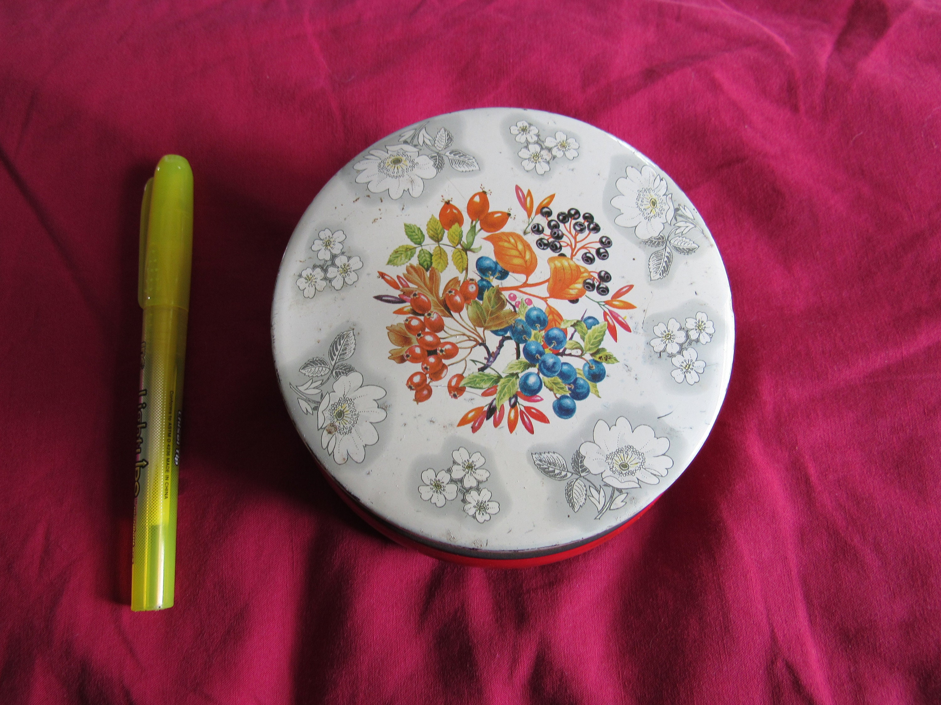 Vintage Makeup Face Powder Tin Cache Jewelry Box - Etsy