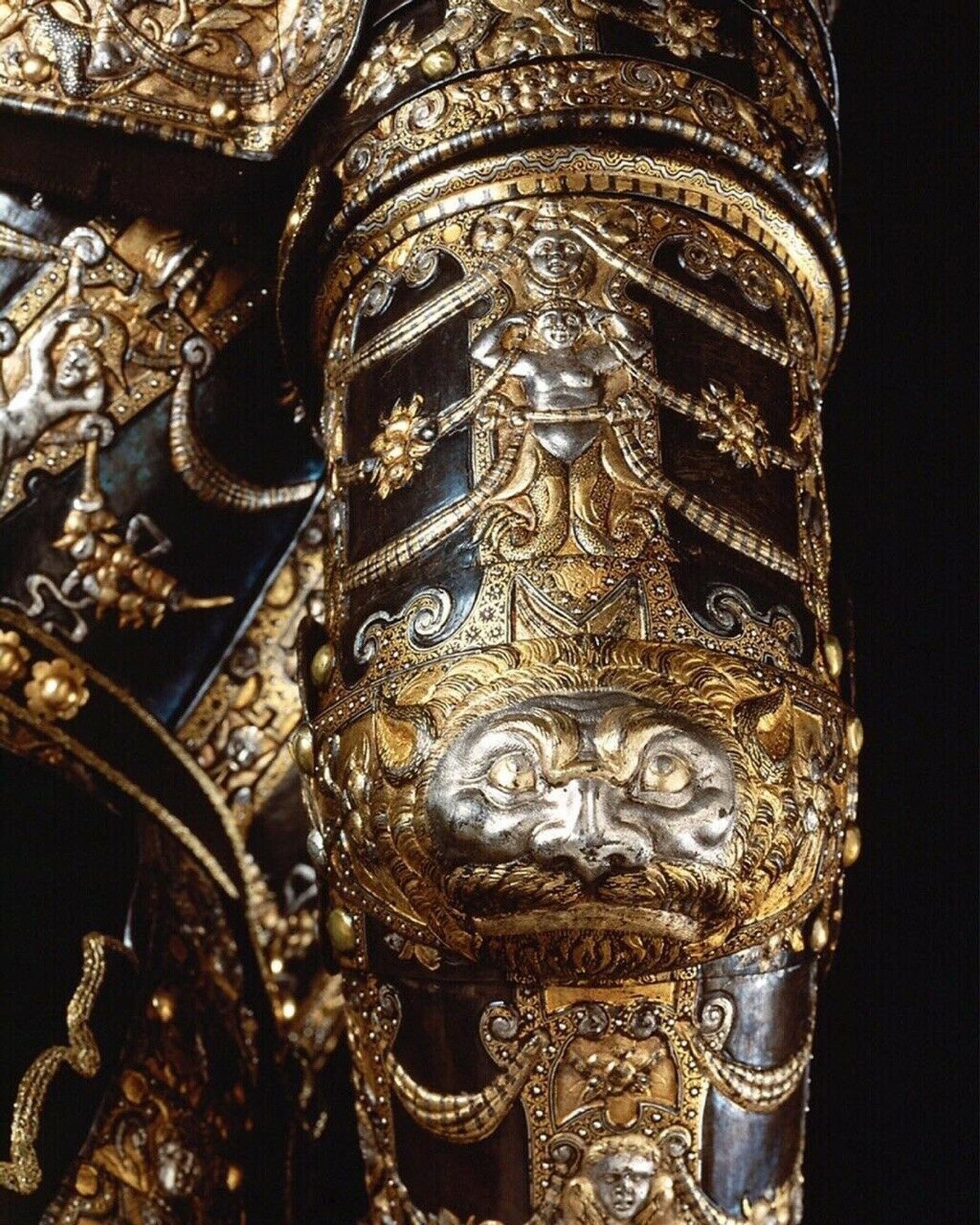 Medieval Parade armor of Alessandro Farnese Full Armor Suit | Etsy