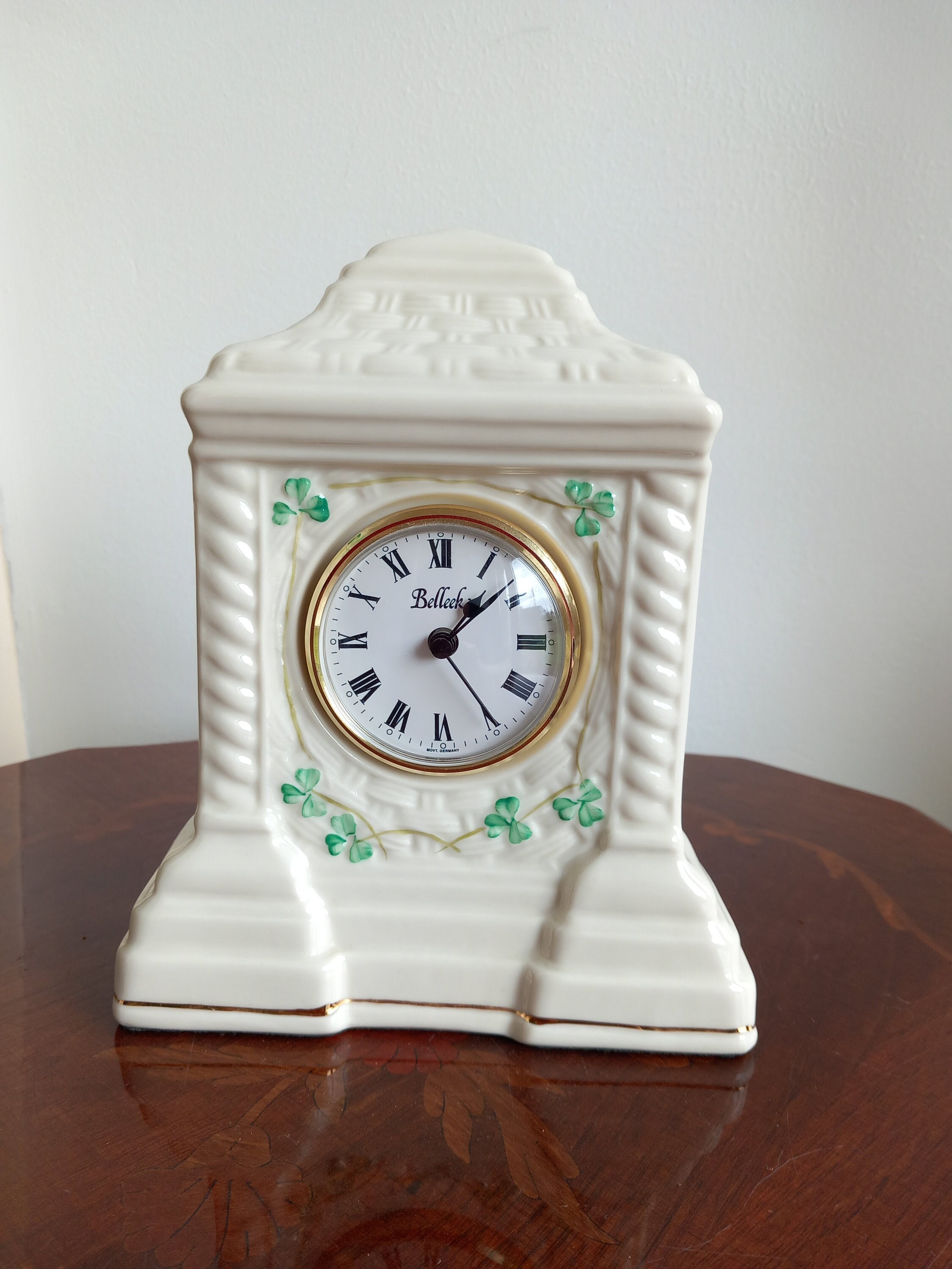 Vintage Belleek Cashel Mantle Clock. Shamrock Pattern China Clock - Etsy