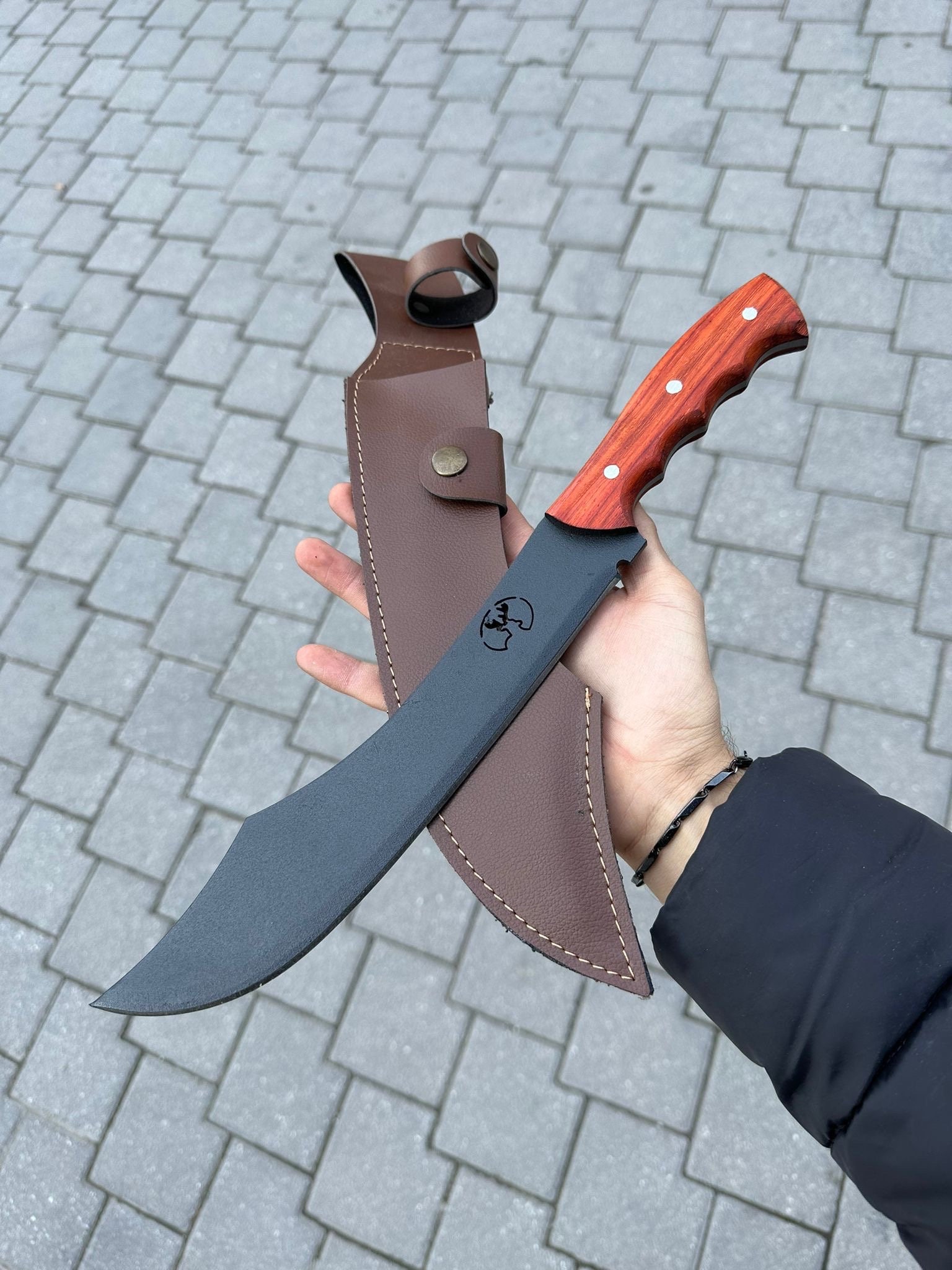 Carbon Steel Survival Machete: Razor Sharp Bushcraft Knife, Olive Wood ...