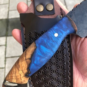 Handmade Custom Hunting Knife Hand-forged Carbon Steel Epoxy & Walnut ...