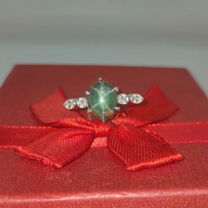 Vintage Green Star Sapphire Ring: 925 Sterling Silver, CZ Diamond ...