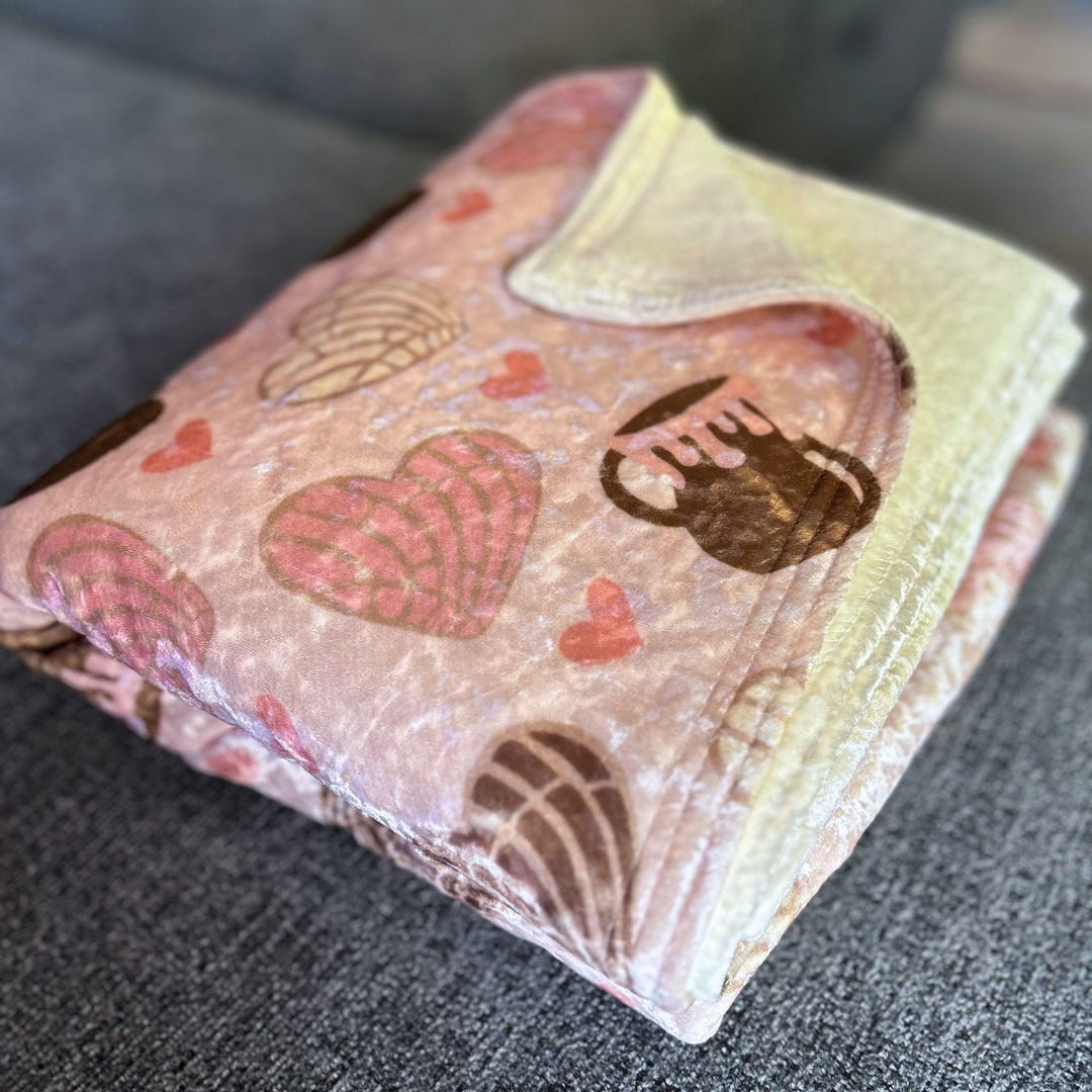 Pink Concha Heart-crushed Velvet Throw Blanket-mexican Sweet Bread-pan ...